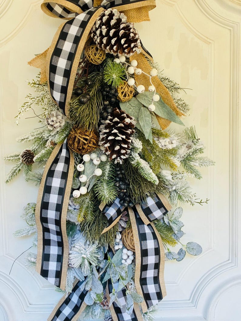 Winter Farmhouse Berry Swag: Woodland Decor Rustic Winter Decor Winter ...