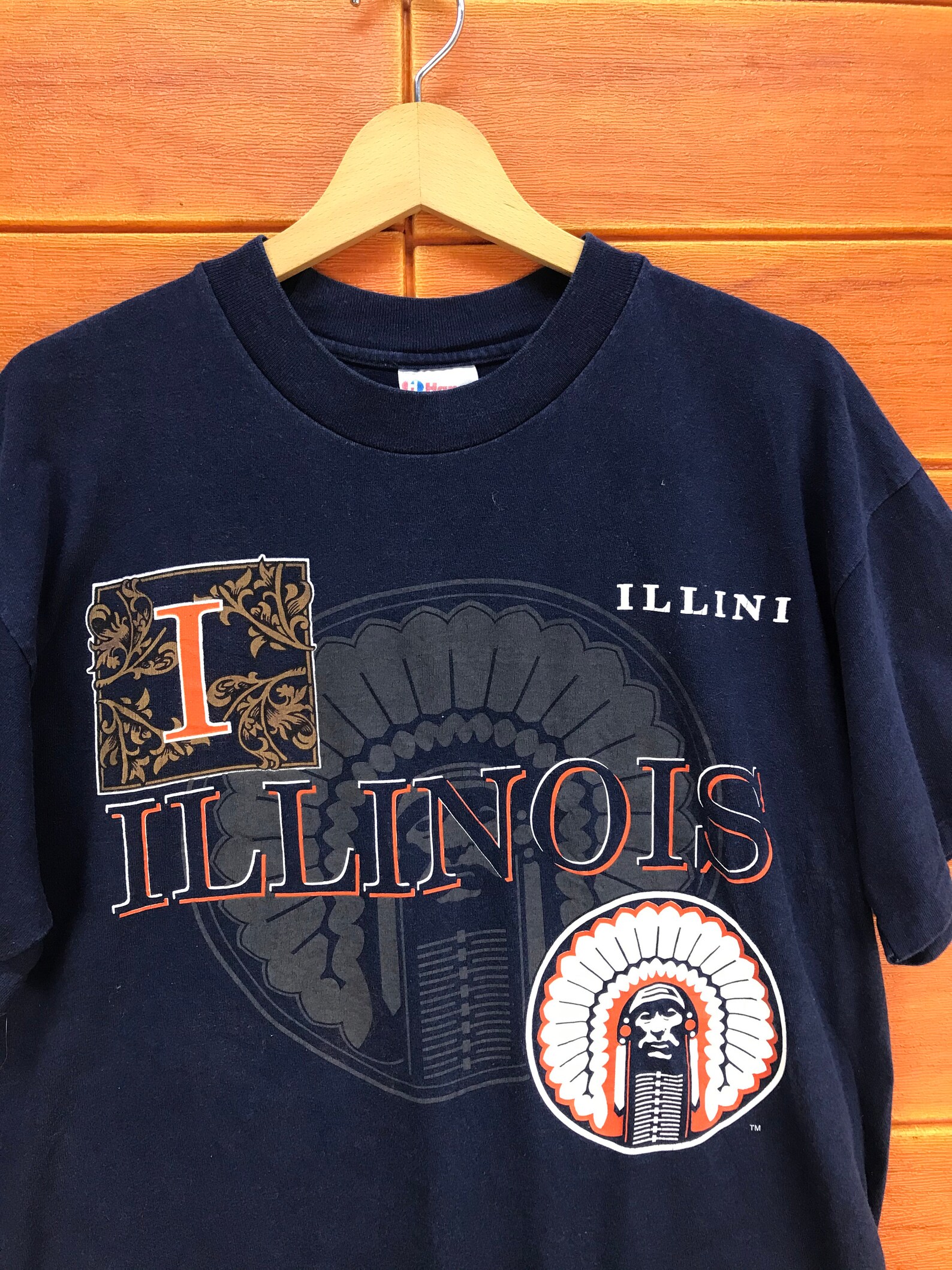 Vintage 90s UNIVERSITY OF ILLINOIS Chief Illiniwek T-Shirt / | Etsy