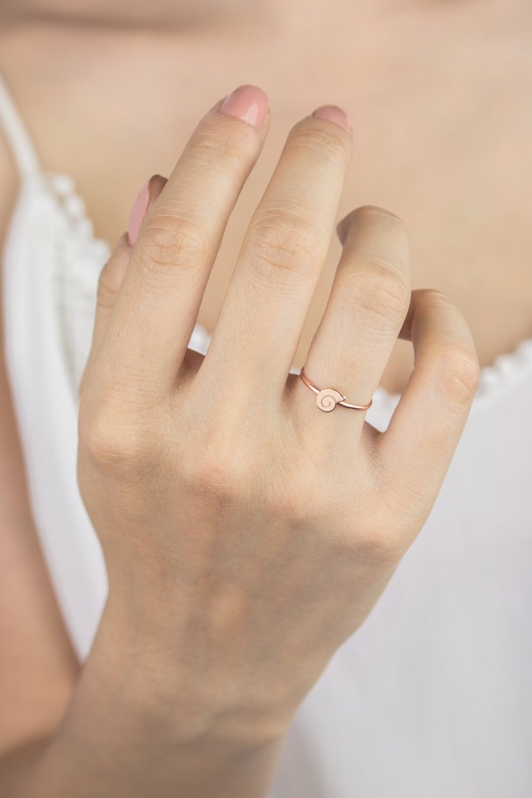 Small Sea Shell, 9K 14K 18K Gold Ring in Yellow White or Rose, Dainty ...