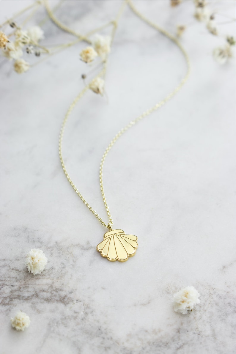 Solid Gold Clam Shell Necklace, Sea Shell Charm, 9K 14K 18K Yellow Gold ...