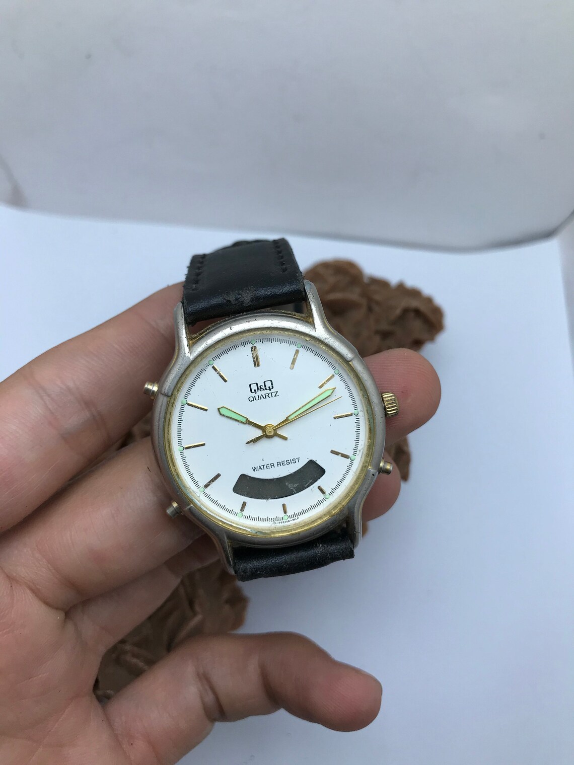 Vintage Watch Q&Q QUARTZ Old Watches Swiss | Etsy