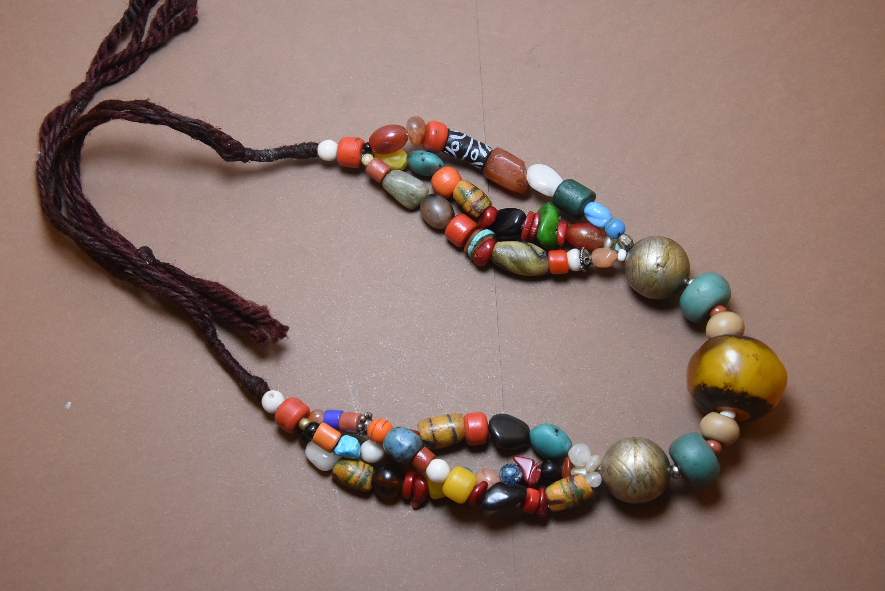 collier berbère marocain corail , ancienne berbère collier amazigh ...