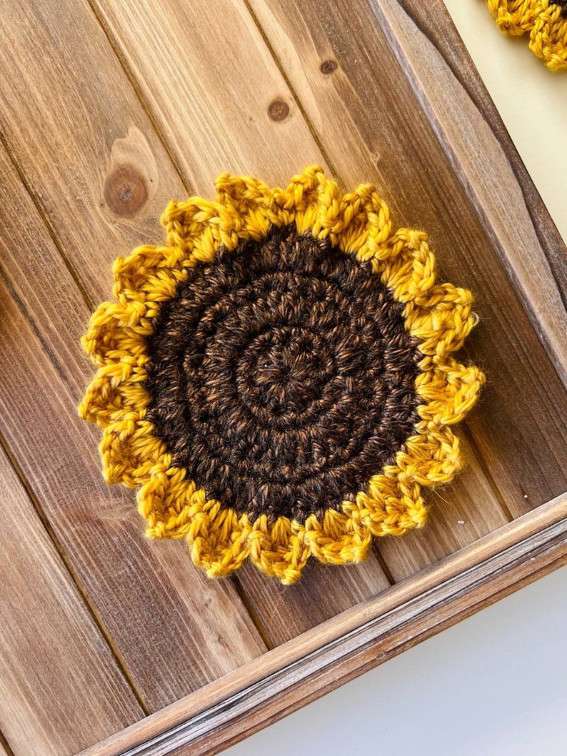Crochet Sunflower Coaster Pattern // Easy Crochet Gift Pattern // Flat ...