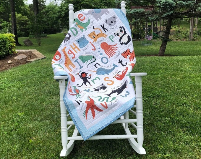 Alphabet Zoo Panel Quilt, Animal Alphabet Quilt,cute Little Critters ...