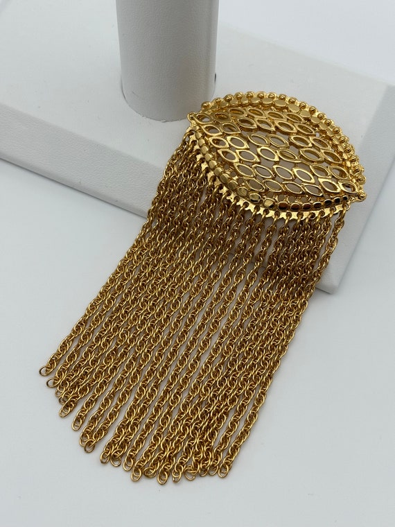 Monet, 60s vintage gold plated dangling chains brooch - Gem