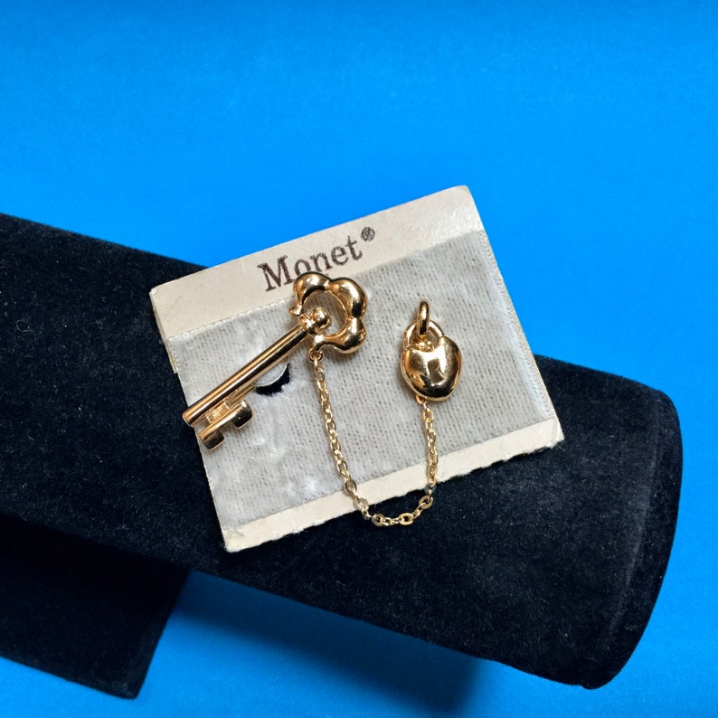 Monet 60s New Vintage Gold Plated Lock & Key Lapel Pin Duo - Etsy