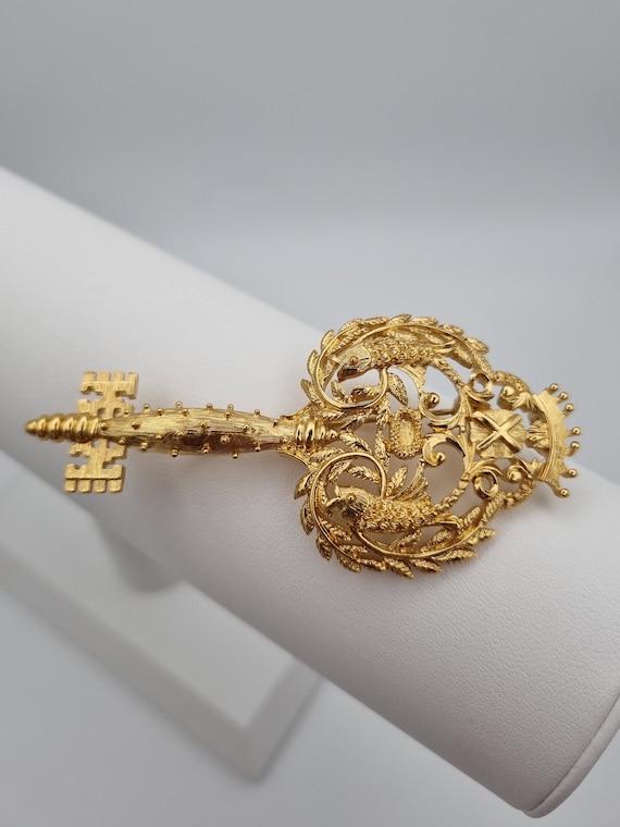 Monet, 60s vintage gold plated key brooch / pendant - Gem
