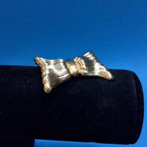 Monet, 80s new vintage gold plated bow brooch - Gem