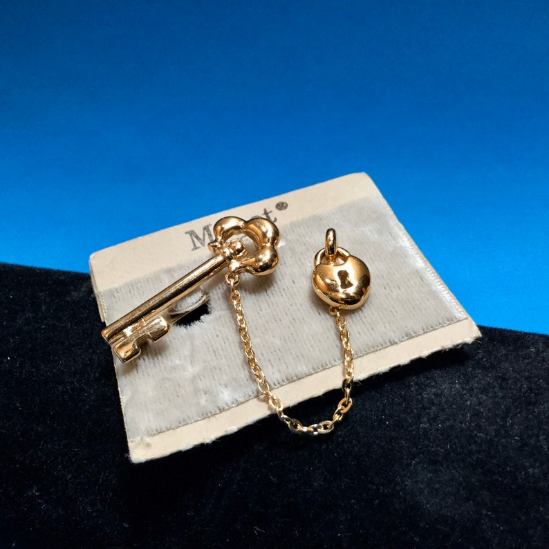 Monet 60s New Vintage Gold Plated Lock & Key Lapel Pin Duo - Etsy