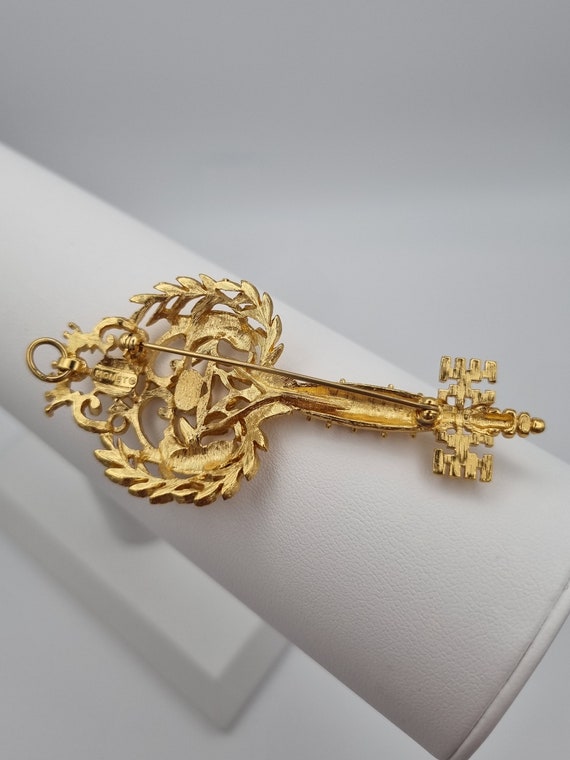Monet, 60s vintage gold plated key brooch / pendant - Gem
