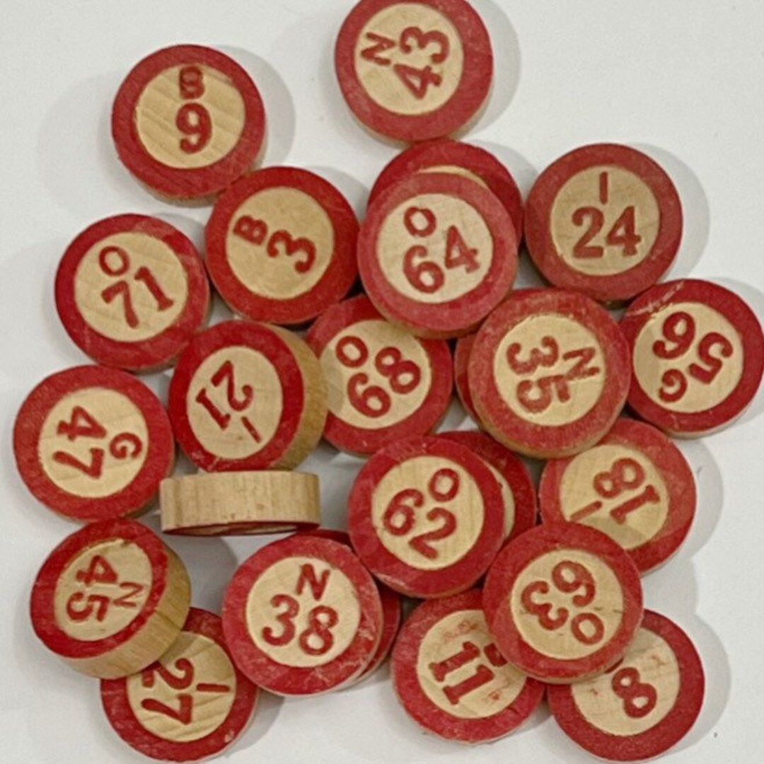 Set of 12 Vintage Red Bingo Markers. Collage Art. 3D. Christmas. Junk ...