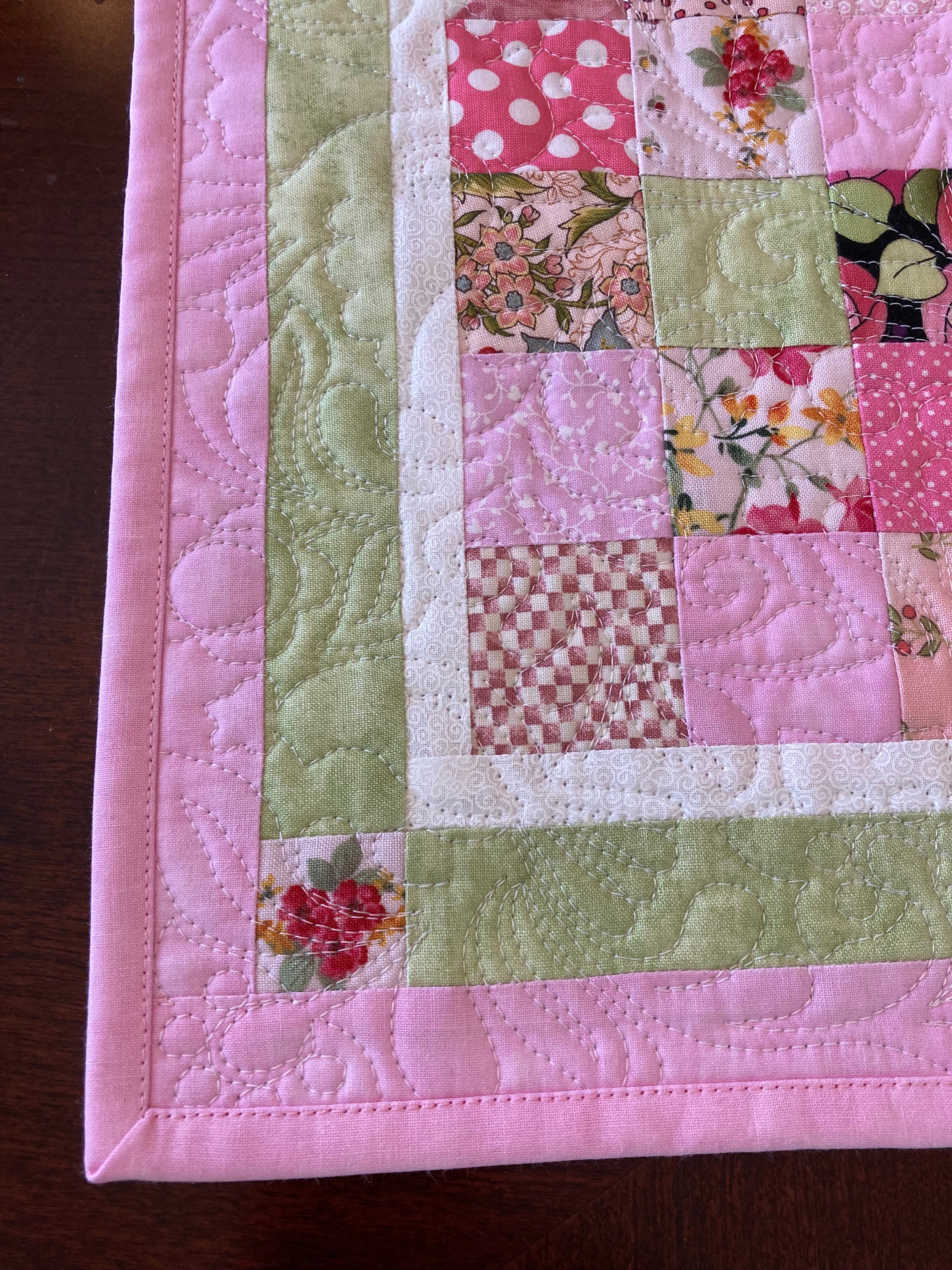 Four Pink Hearts Table Topper - Etsy