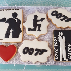 James Bond / Personalised Cookies / James Bond Birthday Cookies ...