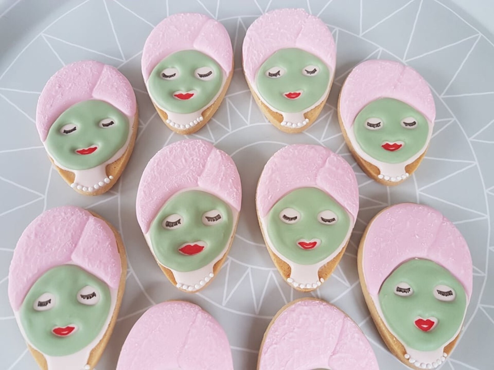 10 Hen Party Cookies/ Party Favours / Spa Cookies / 10 Face - Etsy UK