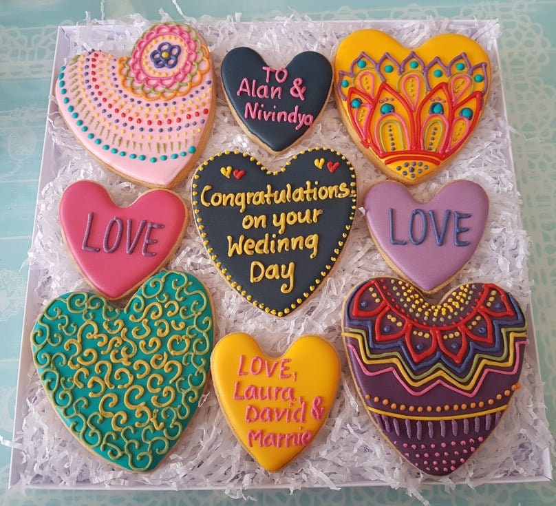 Henna-style Decorated Cookies / Indian Bollywood Henna Mehndi Biscuit ...