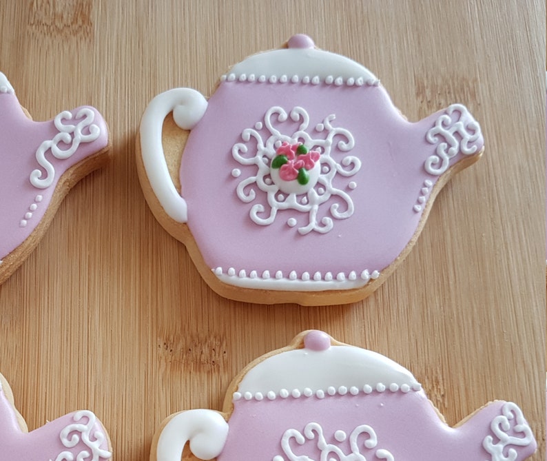 10 Teapot cookies / Party cookies / Hand decorated biscuits / | Etsy