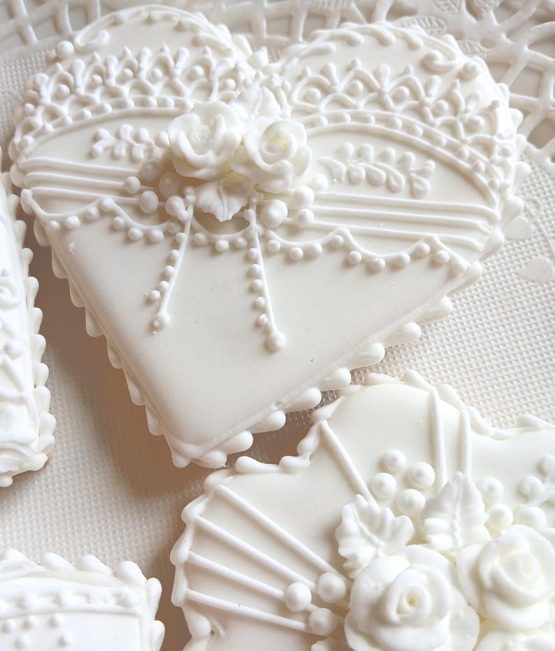 12 Lace Cookie Wedding Favors, Royal Icing Sugar Cookies - Etsy
