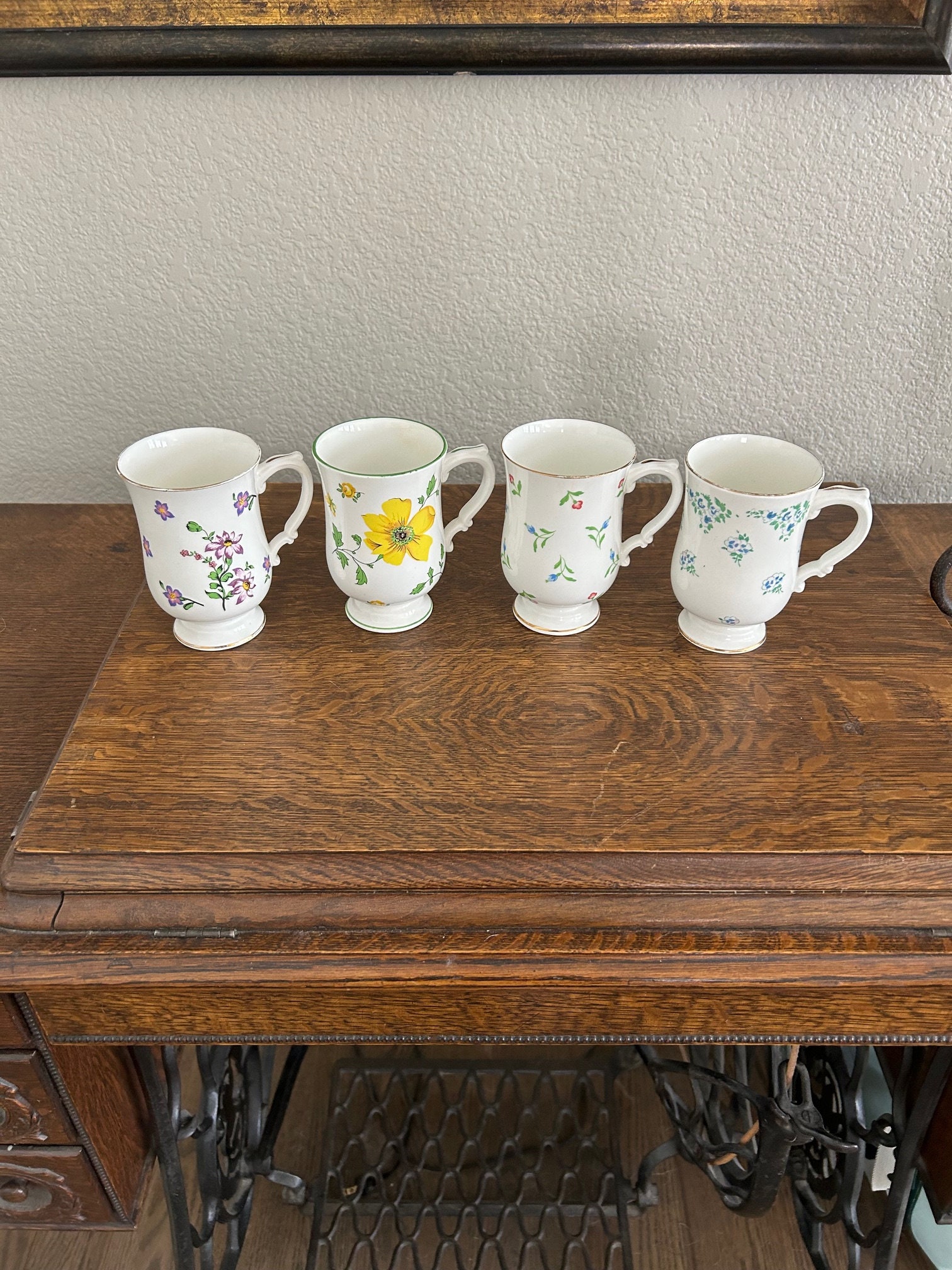 Fancy Fine Bone China Coffee/tea Cups Set of 4 8 Oz. Royal Victoria ...