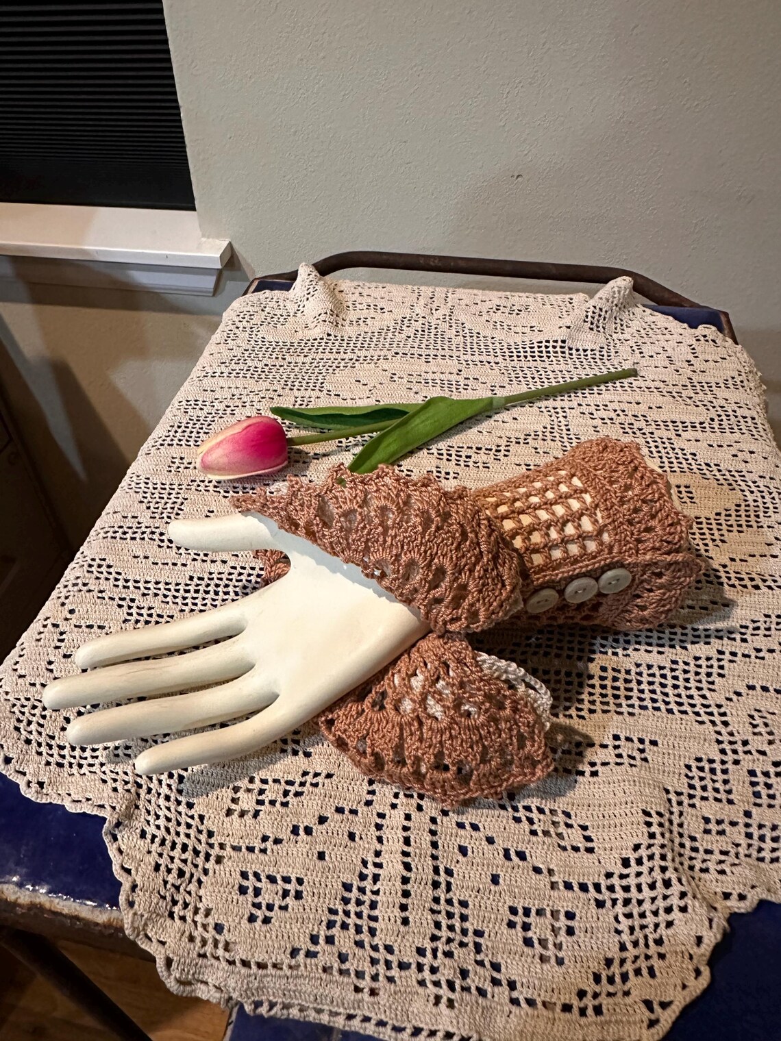 Crocheted Fingerless Mitts / Frilled & Ruffled Lace Cuffs - Etsy