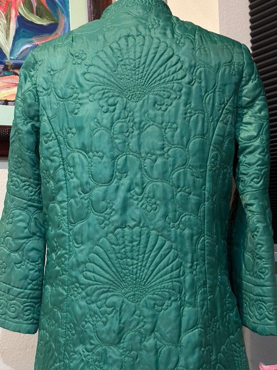 1970s Green Scallop Shell Quilted Lounging Robe or Ev… - Gem