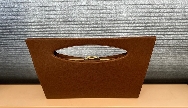 The Trapezoid Shaped Purse - an Ulta Cool Mid-century Modern Design ...