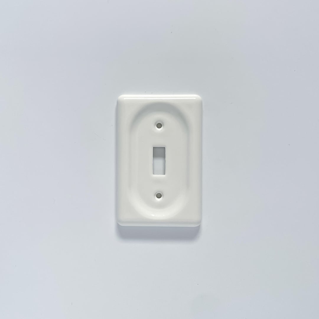 Vintage-style White Ceramic Outlet Covers / Light Switch Plate Covers ...