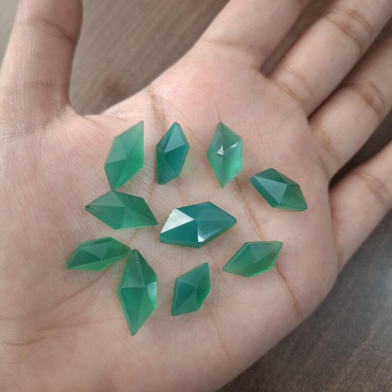 Green Onyx Fancy Shape Loose Gemstone 9X15 to 9X17 Mm Faceted Cut ...