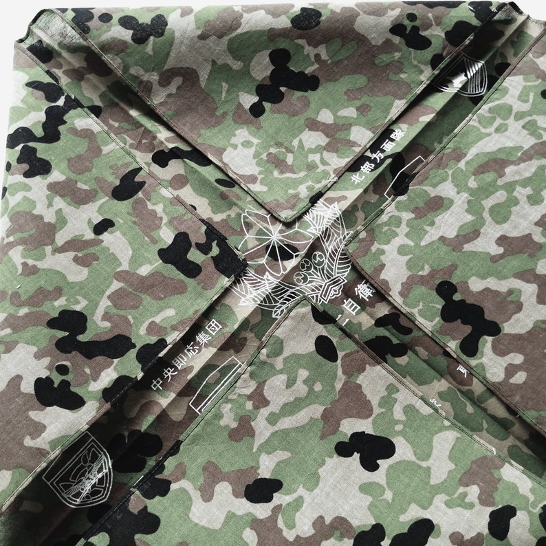 Vintage Military Gamo and Badge Prints Bandana Cotton 20.5 X 20.5 ...