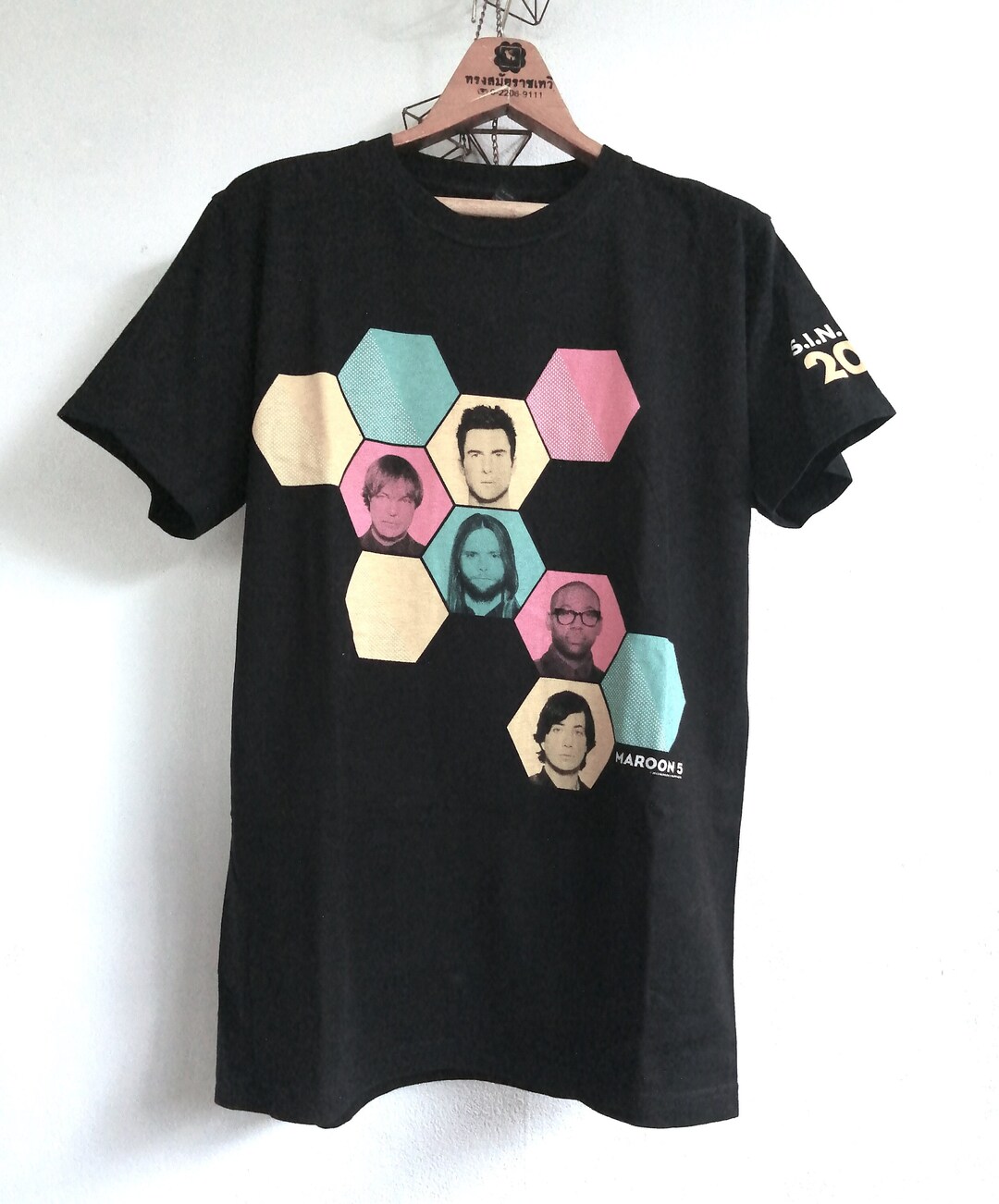 Maroon 5 T Shirt, Size M, Fan Club Exclusive Black Tee, Holiday Gifts ...