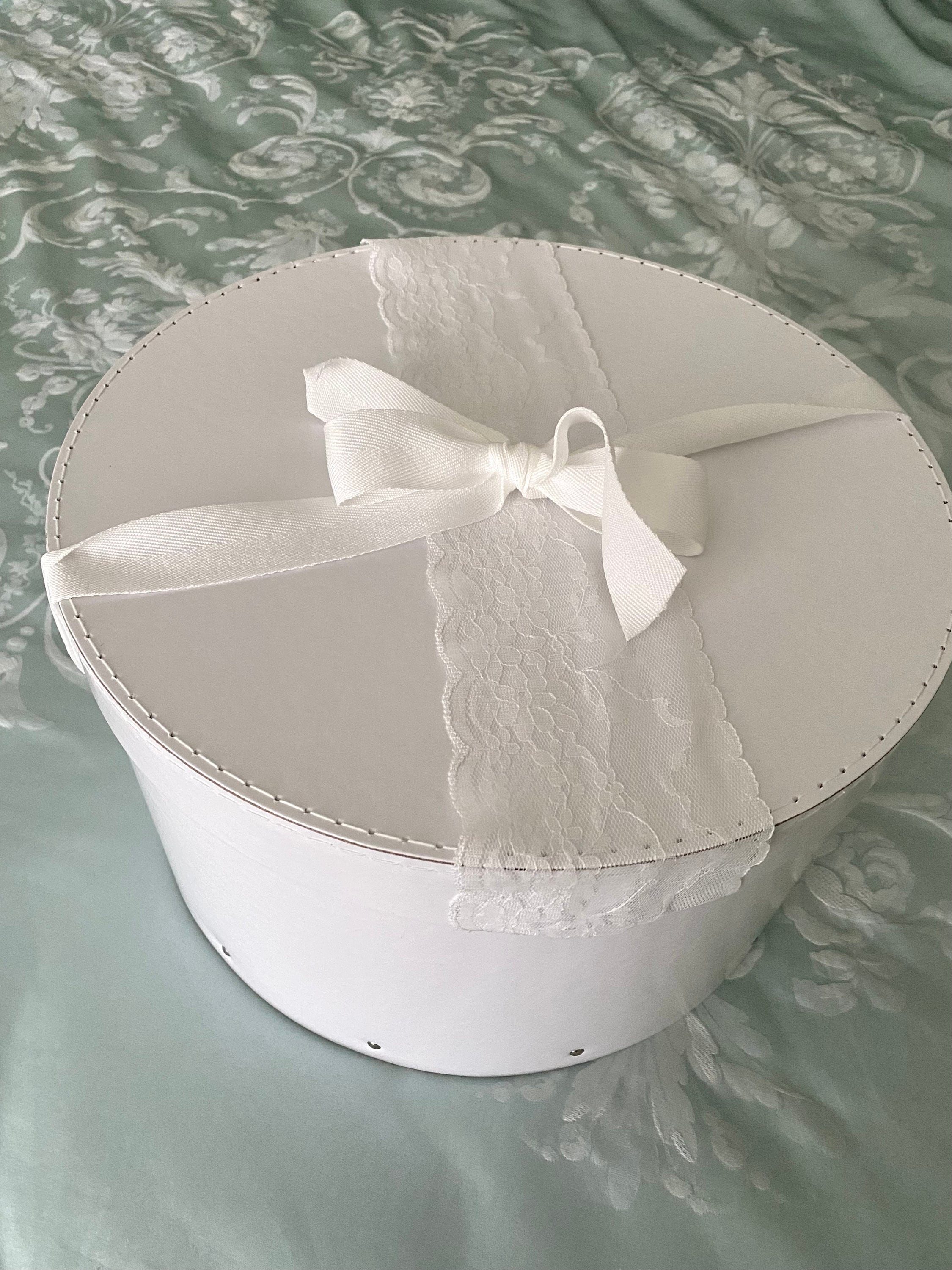 WHITE HAT BOX Wedding Lace - Etsy