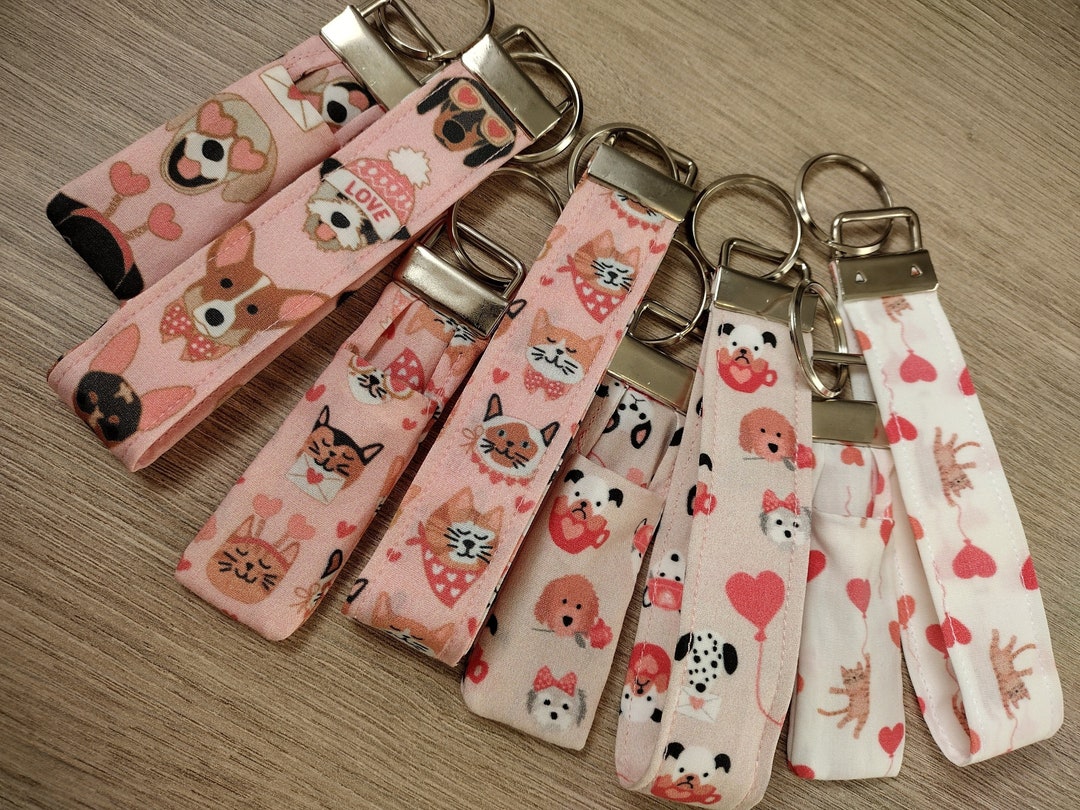 Valentine's Day Pet Key Fob: Cotton Puppy & Kitty Keychain - Etsy