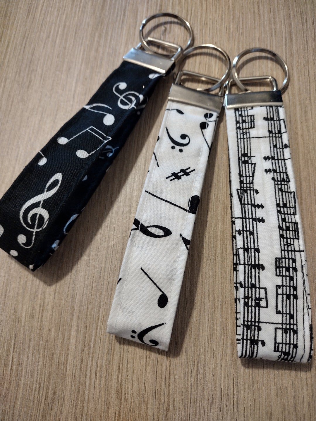Black and White Music Notes Key Fob - Musical Key Chain - Band Choir ...