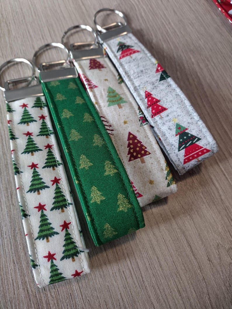 Christmas Trees and Lights Fabric Key Fob: Holiday Wristlet Keychain - Etsy