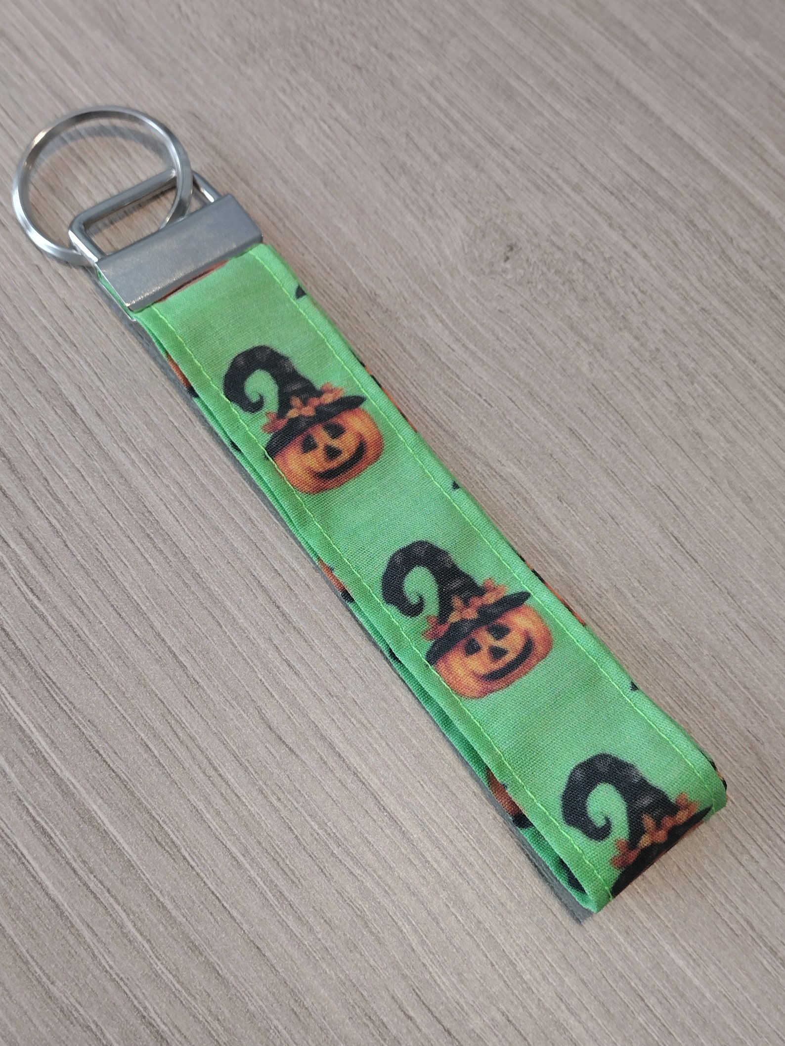 Halloween Pumpkins Key Fob - Jack O Lantern Key Chain - Pumpkin Patch ...
