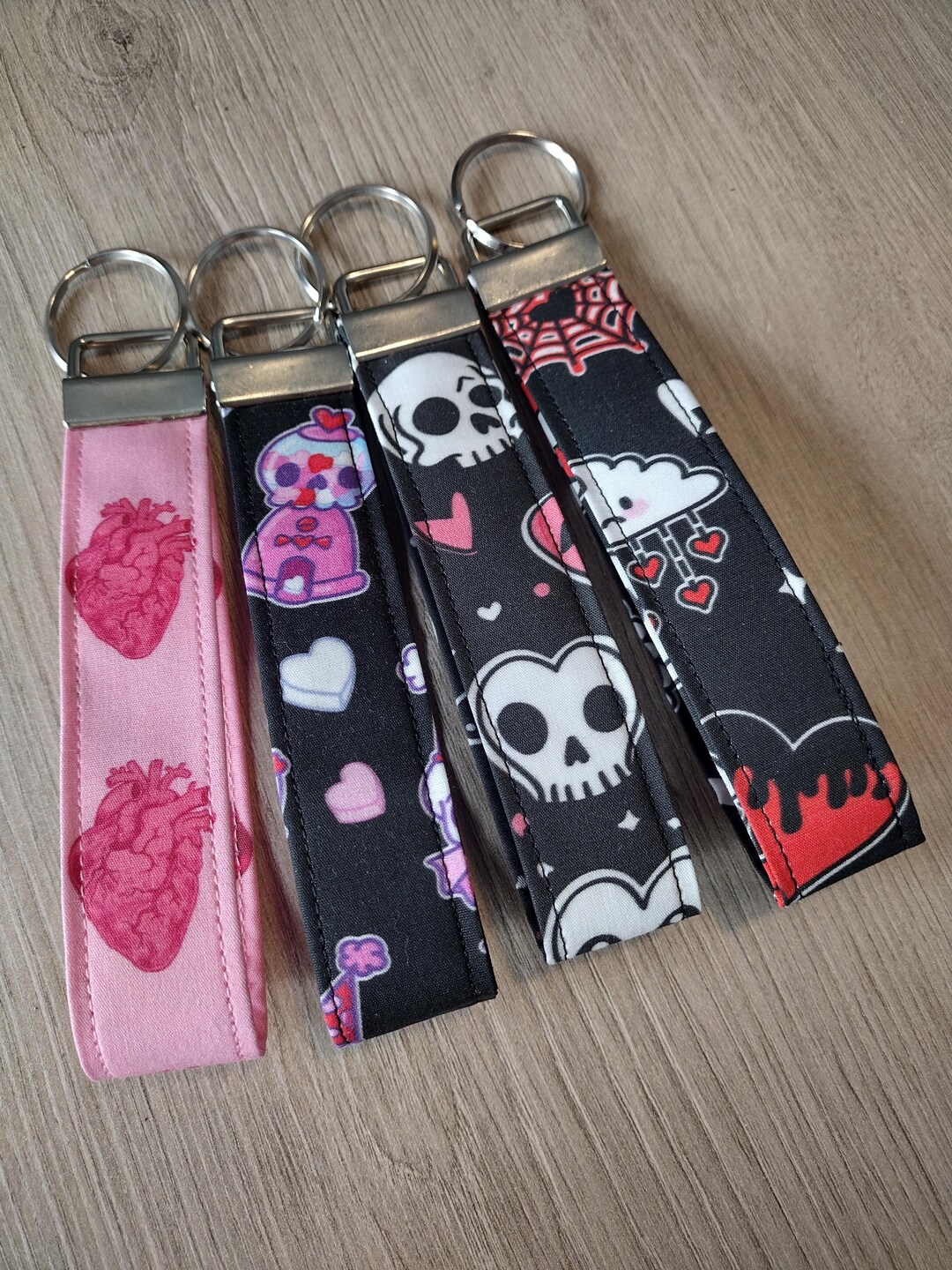 Creepy Valentine's Day Key Fobs - Goth Hearts Key Chain - Gothic Love ...