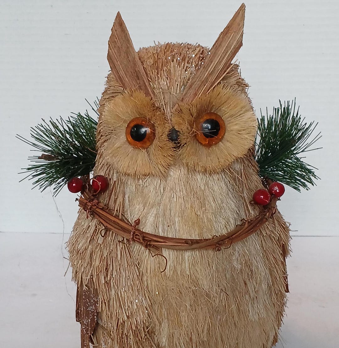 10" Woodland Owl - Very Good Condition - Sisal and Wreath of Pine ...