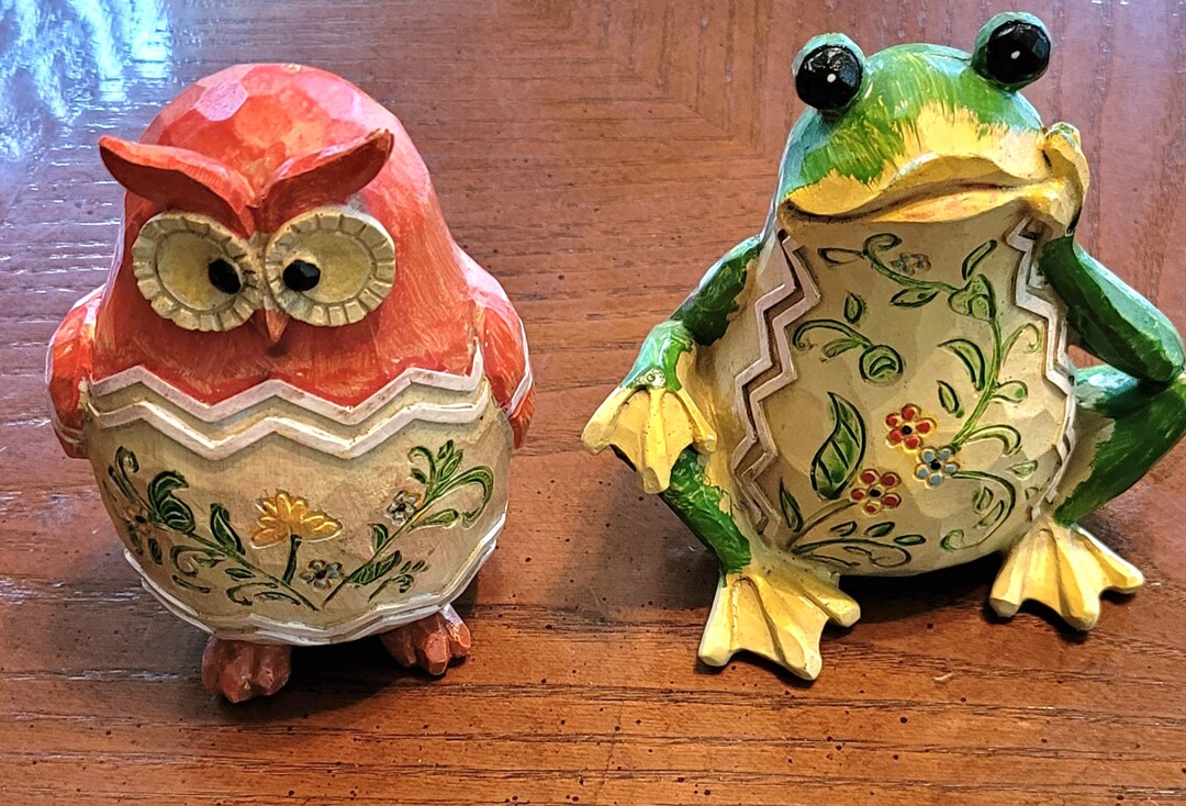 Frog and Owl Set - 4.5" Resin Figurines - Bright Colors - Flowered ...