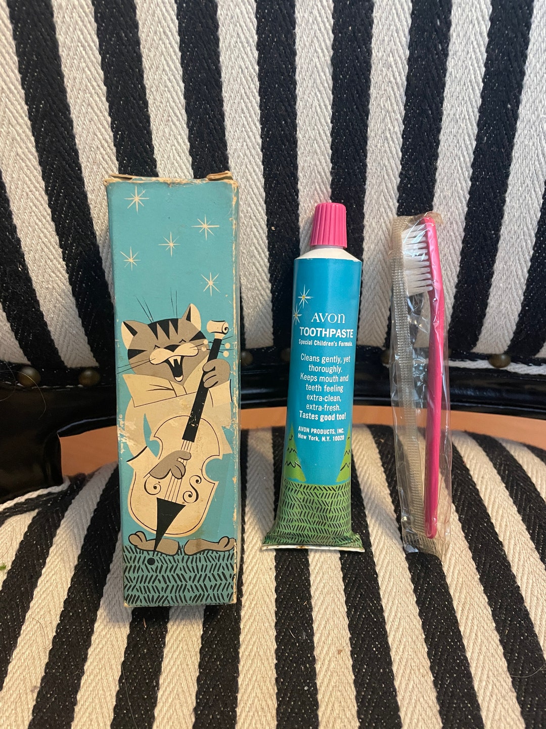 Vintage Avon- Mod Kids Toothpaste Toofie Music Cat Original Package - Etsy