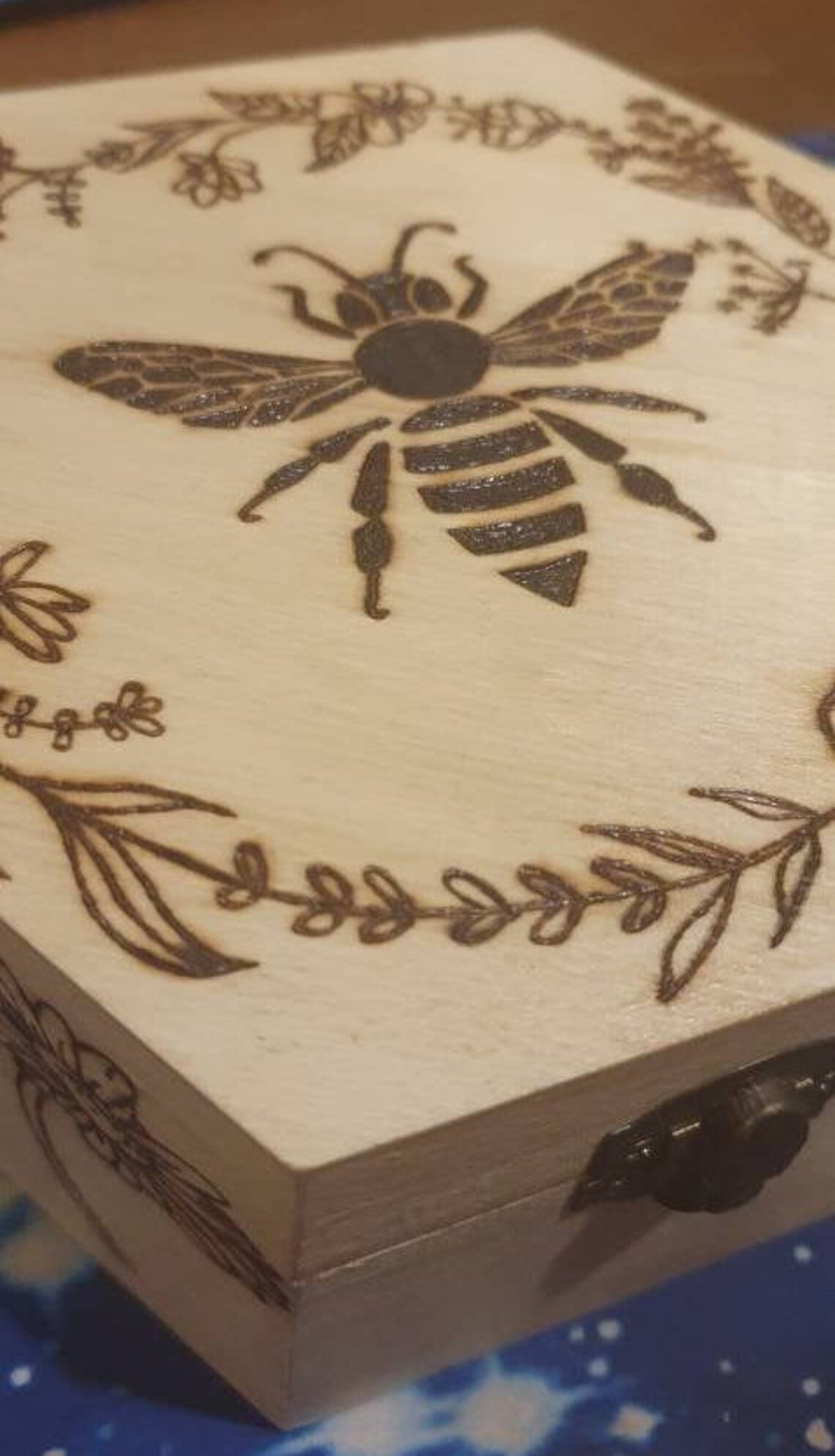 Bumble Bee Wreath Daisy Hexagonal Trinket Box - Etsy