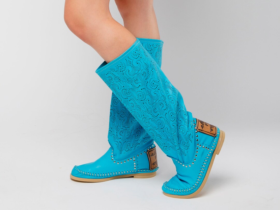 LACE Authentic Boots Barefoot Boots Turquoise Perforated Leather Inca ...