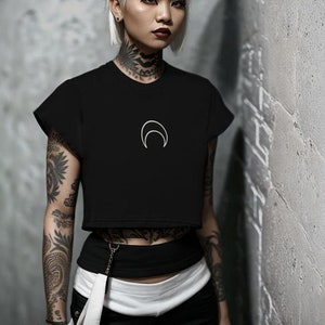 Moonchild Crop Tee Alternative, Embroidered Crescent Moon, Cotton Eco-friendly Black Crop Top - Etsy