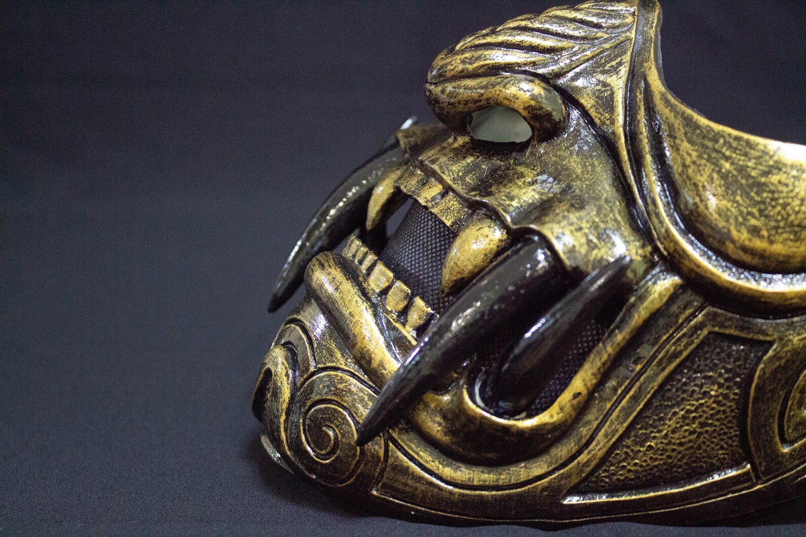 Half Face Gold Demon Assassin Ronin Samurai Mask, Cool Baddass Demon ...