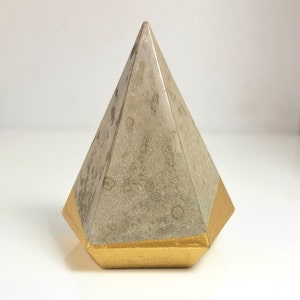 Concrete and Gold Ring Display Stand Diamond Pyramid Jewellery Display ...