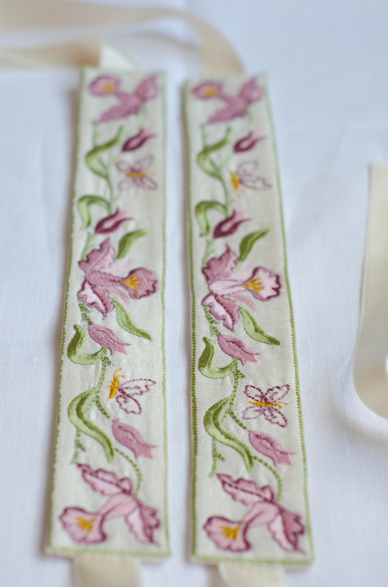 Embroidered 18th Century Garters With Pink Flowers for - Etsy