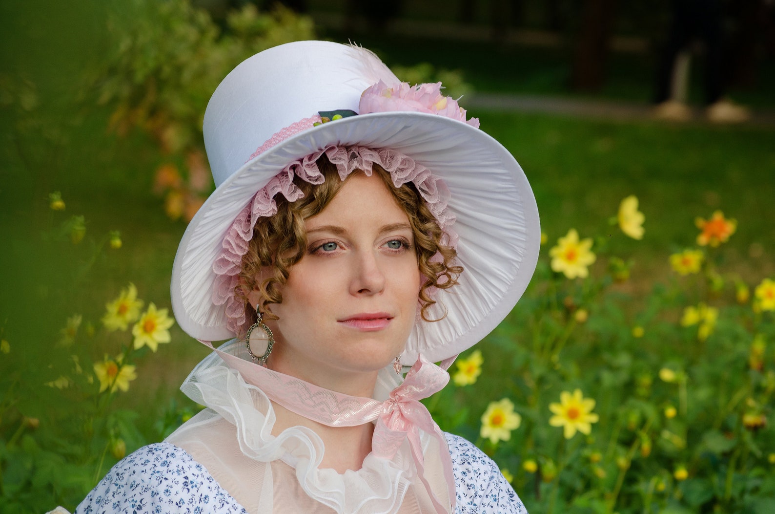 White Regency Bonnet | Etsy