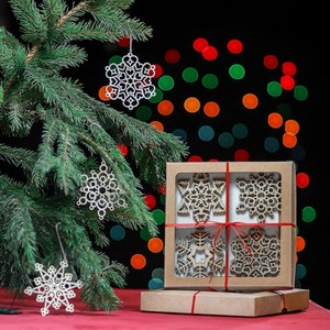 Christmas Tree Ornament Set of 12 Wooden Snowflake Christmas Wood ...