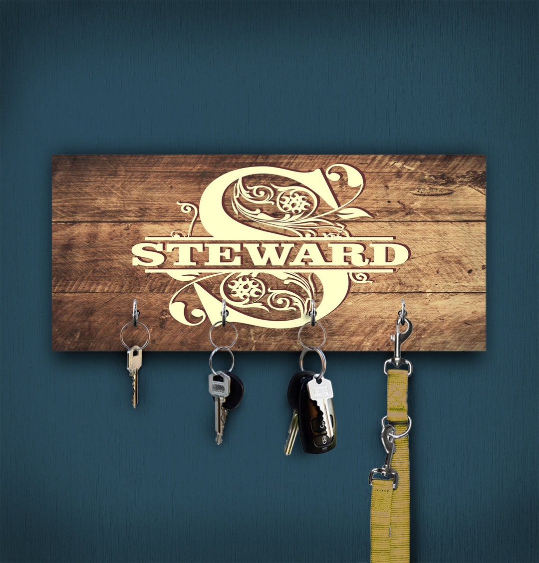 Personalized Family Name Key Holder: Monogrammed Entryway Decor - Etsy