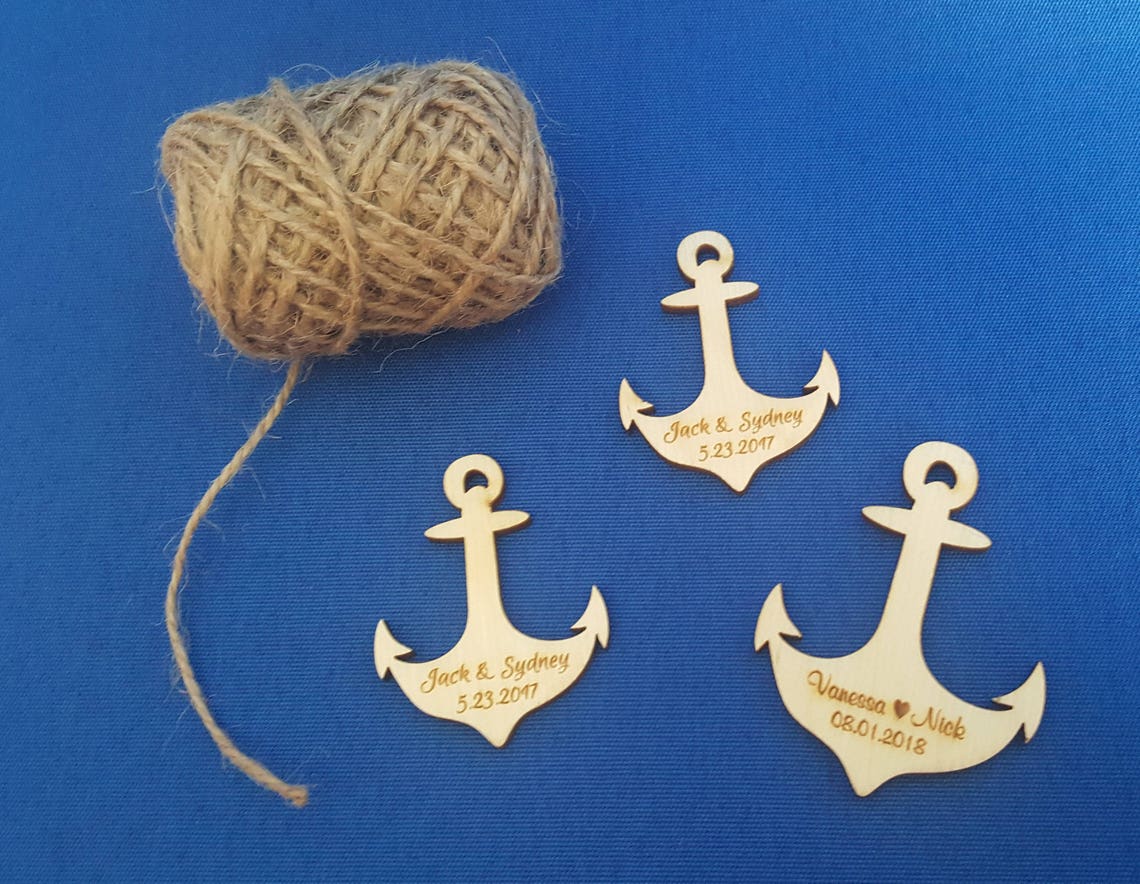 80 Beach Wedding Anchor Tags With Engraved Names Wooden Table - Etsy