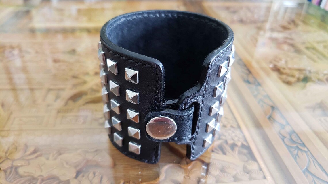 Studded Leather Armband Pattern - Etsy