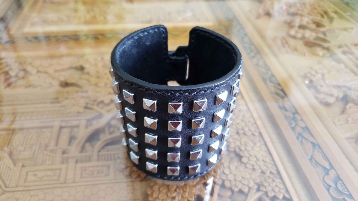 Studded Leather Armband Pattern - Etsy